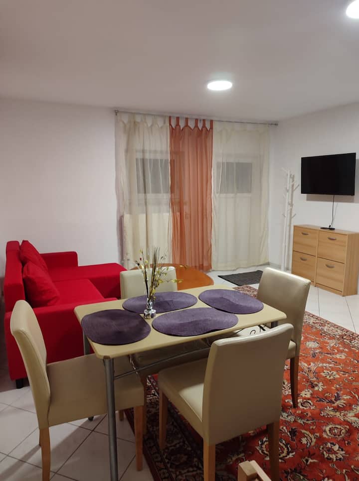 2 Zi. Souterrain Wohnung In Wiesbaden-schierstein. - Wiesbaden