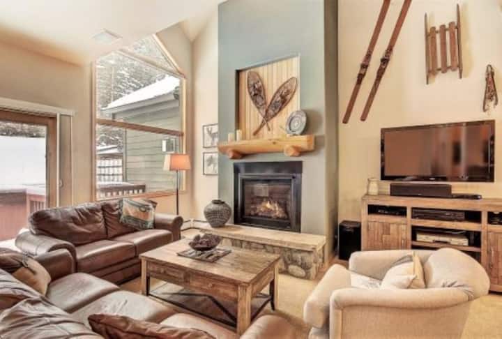 Cerca Del Centro De Breckenridge, Esta Hermosa Casa Adosada Tiene Capacidad Para 8 Personas.  A Solo Unos Metros De Las 4 O`clock Ski Run. - Breckenridge, CO