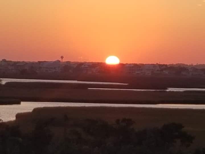 Enjoy   On The Sound Close To The Beach - North Topsail Beach, NC