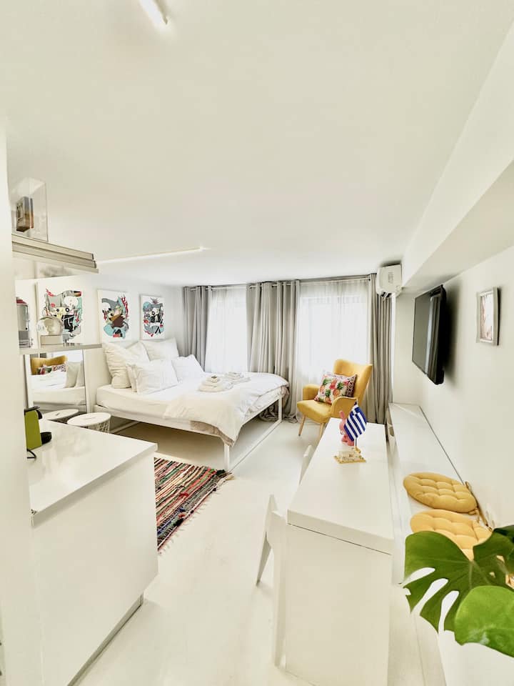 Le Petit I Apartment In Historical Athens - Athens