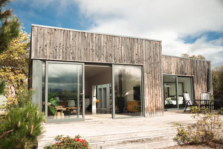 Spectacular Modern House - Aviemore