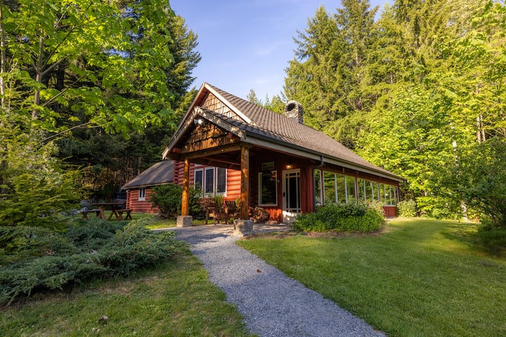 Copper Creek Lodge At Mt Rainier - Ashford, WA