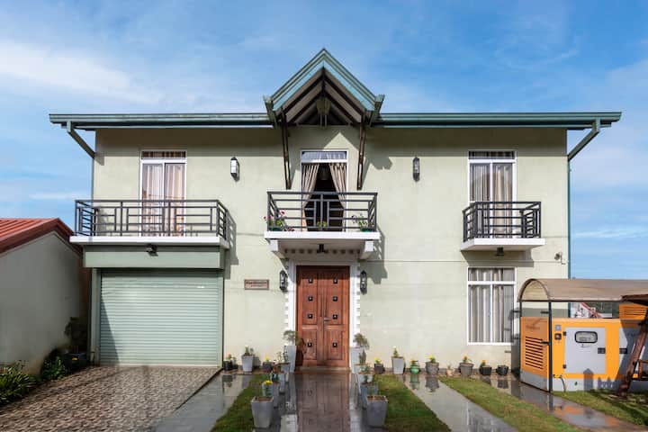 The Hamlyn Holiday Home 6 Br 19 Pax - Nuwara Eliya