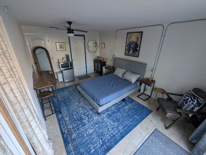 The Blue Lotus Guesthouse - Sacramento, CA