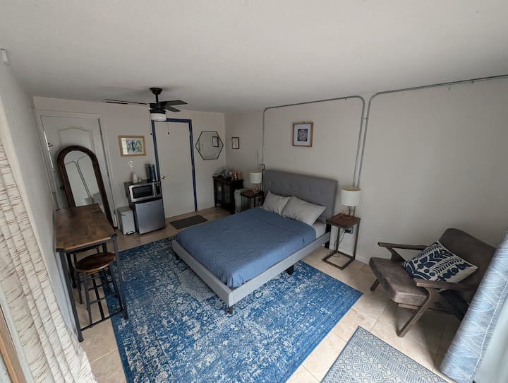 The Blue Lotus Guesthouse - Sacramento, CA