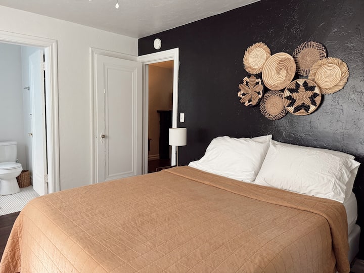 Walking Distance To The Plaza District•the Ellison - Bricktown - Oklahoma City