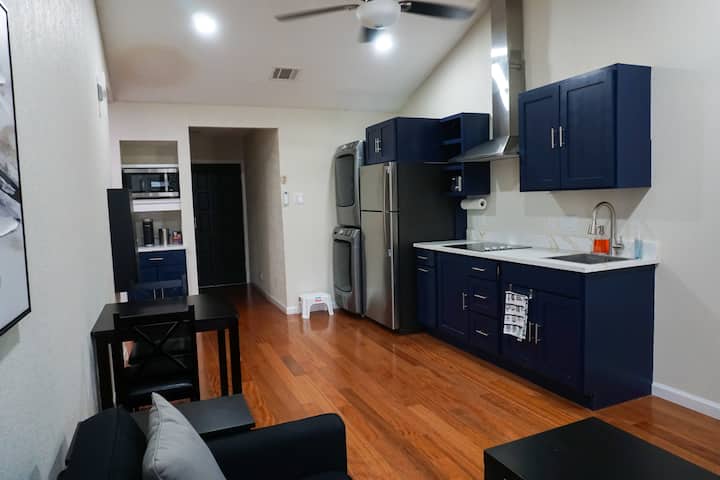 Private 2br Suite | Separate Entry | Monthly - San Antonio, TX