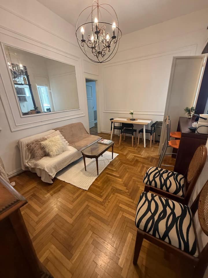 Departamento Equipado En Recoleta · Mts Del Subte - Recoleta