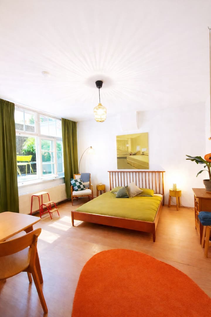 Entire Private Studio Apartment – Quiet & Central - Amsterdam