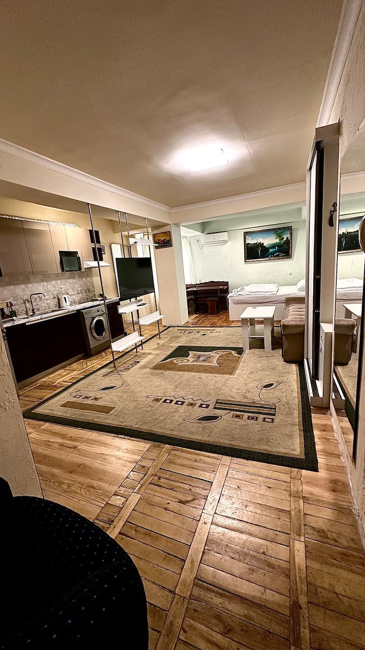 Apartment In The Center Of Yerevan - 耶烈萬