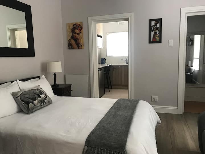Studio Apartment, Cape Town City Centre - Cape Town