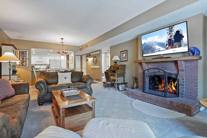 149 Cozy Main St@town Lift, Hot Tubs, Parking - Park City, UT