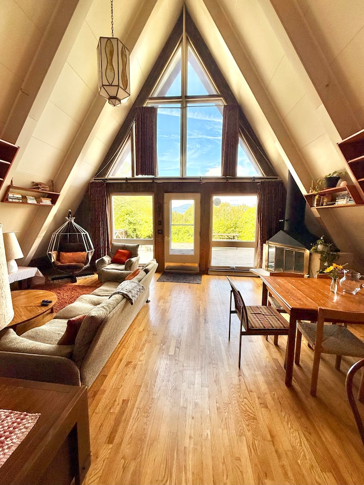 The Birdhouse, Stowe: *Views * Hot Tub/sauna * Ac! - Stowe, VT