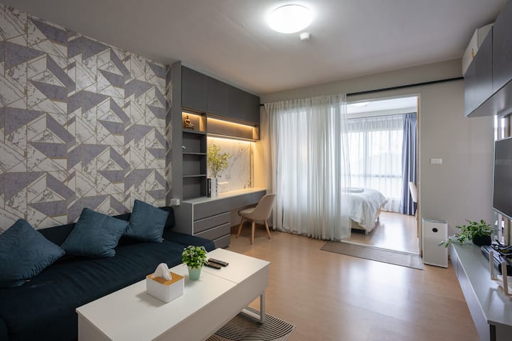 Modern Cozy Condo Near Mall | Pool+gym Access - Bang Kapi District