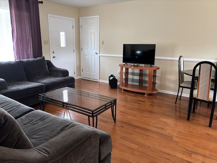 Single-level Apartment In Horsham-philadelphia - Warrington, PA