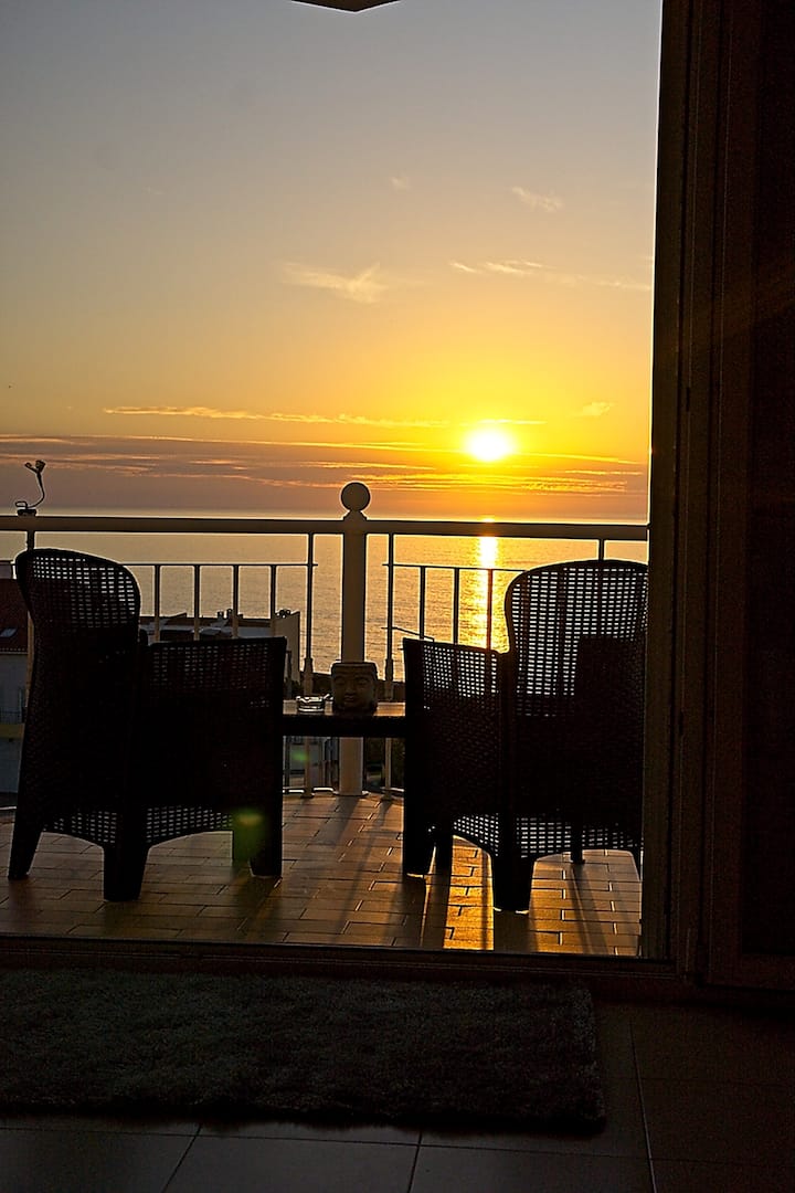 Ericeira Sunset Apartment (100 M To The Beach) - Ericeira