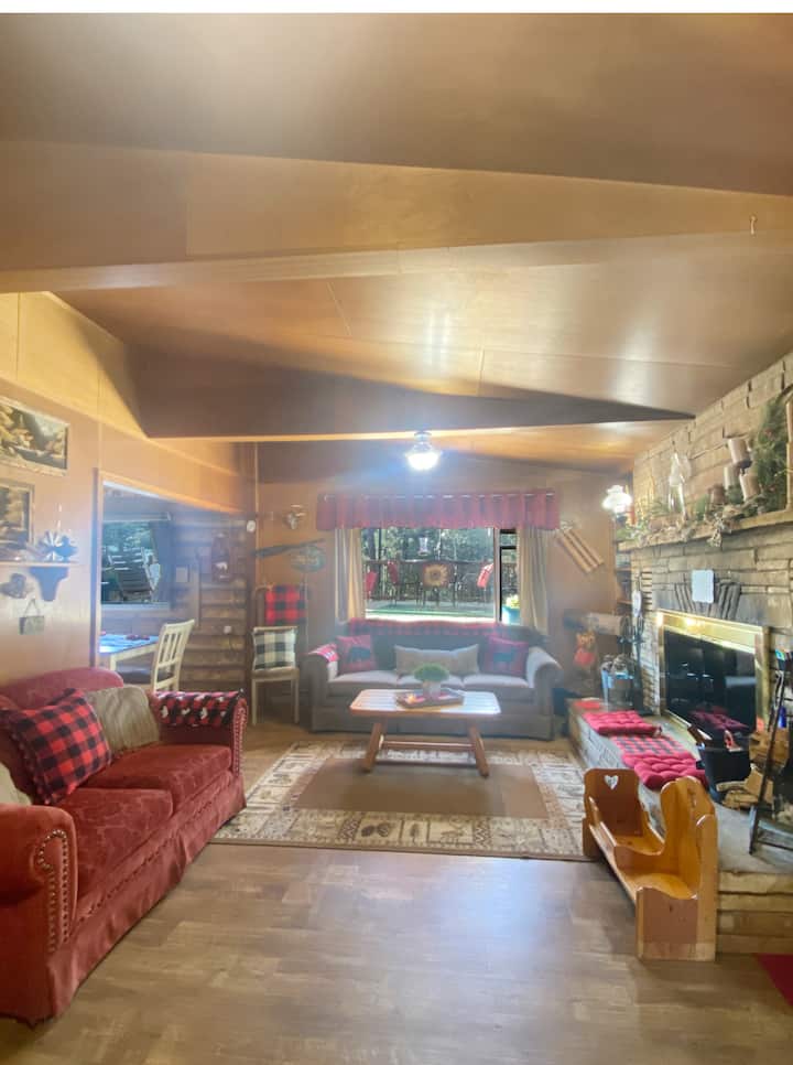 Troy’s Mt Retreat /No Stairs - Cloudcroft, NM
