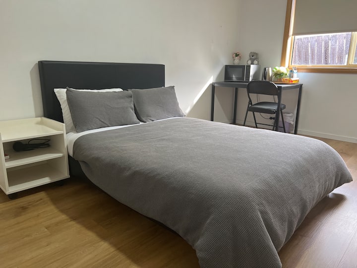 Knowledge Lodge, Cozy Studio Apartment 11 - Hobart
