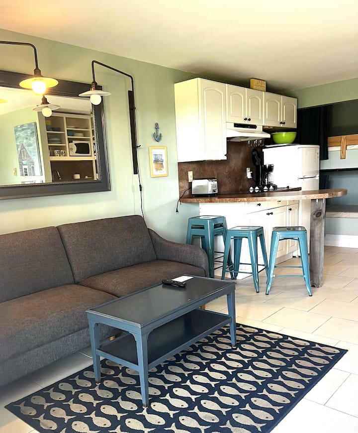 Unit #11 - Ground Floor Efficiency Studio With Ac - Truro, MA