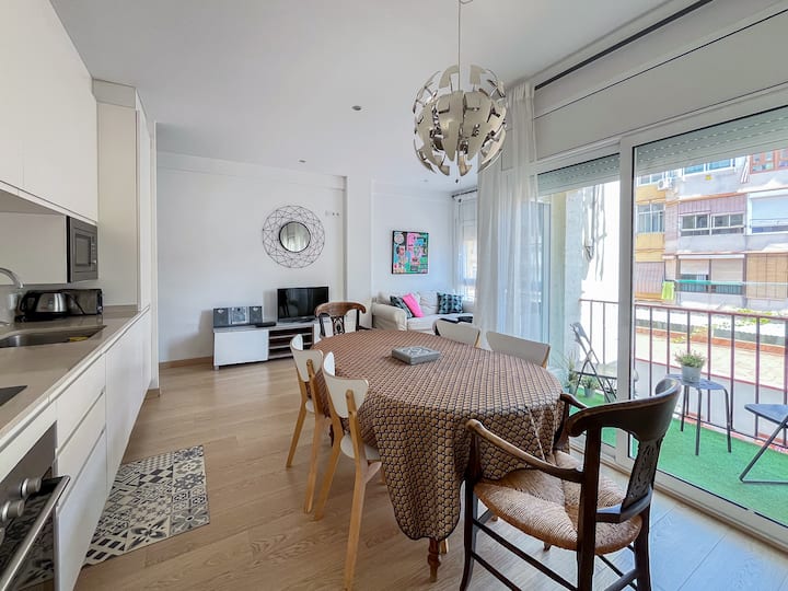 Montjuic Flat - Badalona