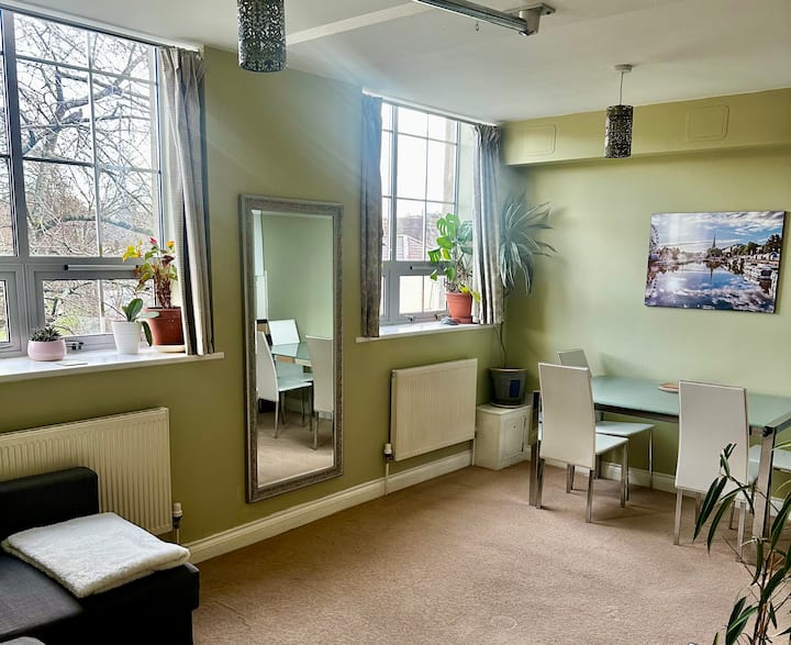 Superb Peaceful 1 Bed Apartment Free Parking - Bristol