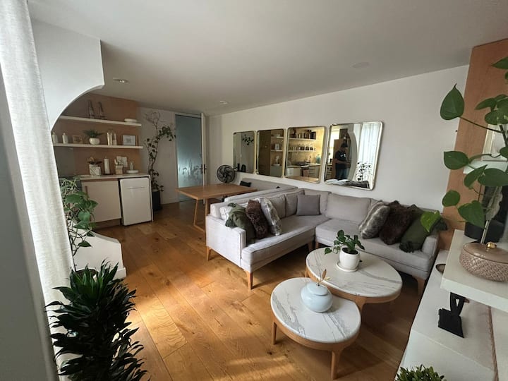 Cozy Country Retreat In Fashionable Roma - Mexico City