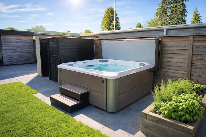 Stort Hus Med Spa, Orangeri, Trampolin Og Shelter - Aarhus