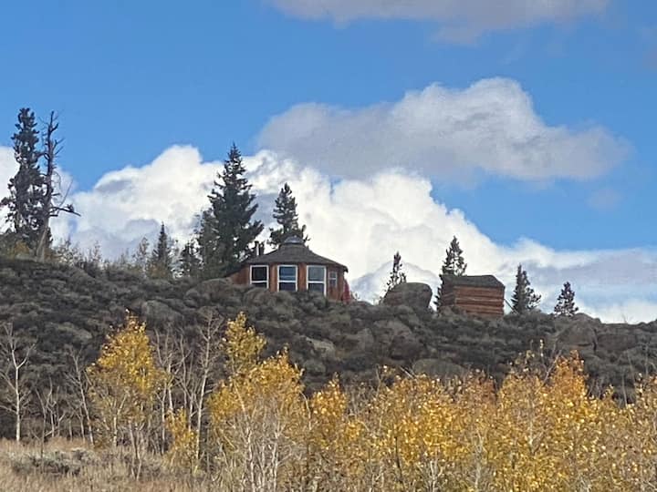 Red-tail Round House @ 22 West - Colorado