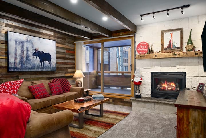 The Motherlode | Steps To Main Street And The Peak 9 Village With Communal Pool & Hot Tub - Summit County, CO