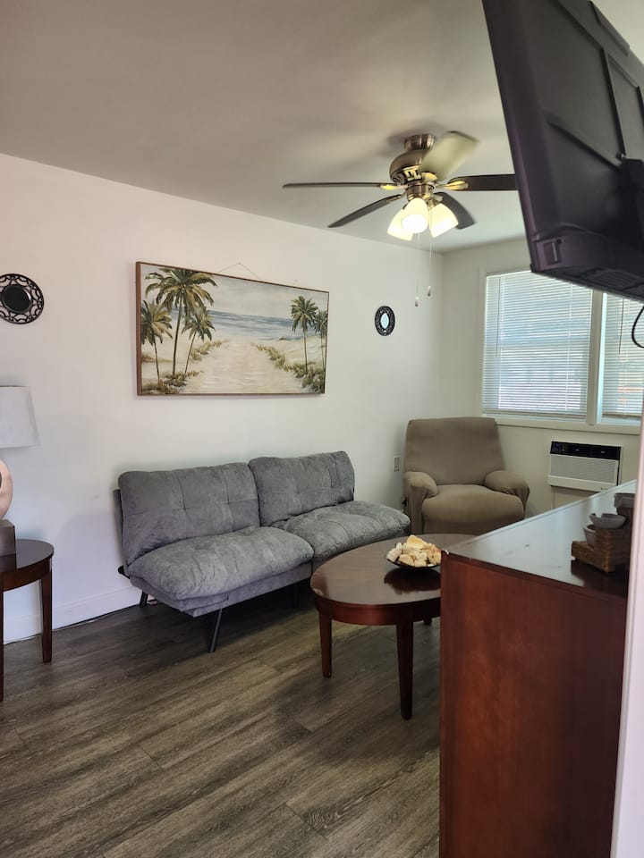 Apartment #4b Second Floor,close To The Beach - Hollywood, FL