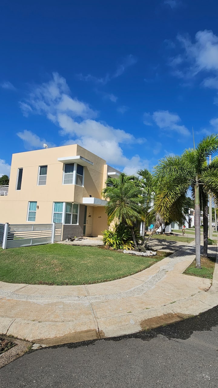 Entire Property In Fajardo 5 Minutes From Ferry - Fajardo