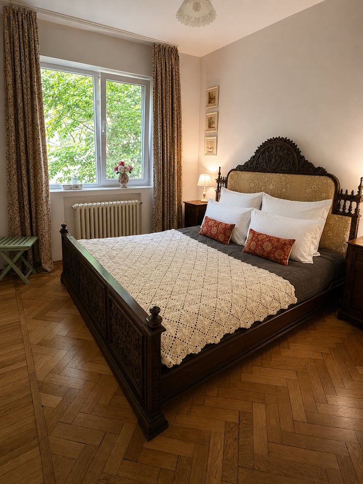 Charming Flat- 2 Minute Walk To Old Town - Bucarest