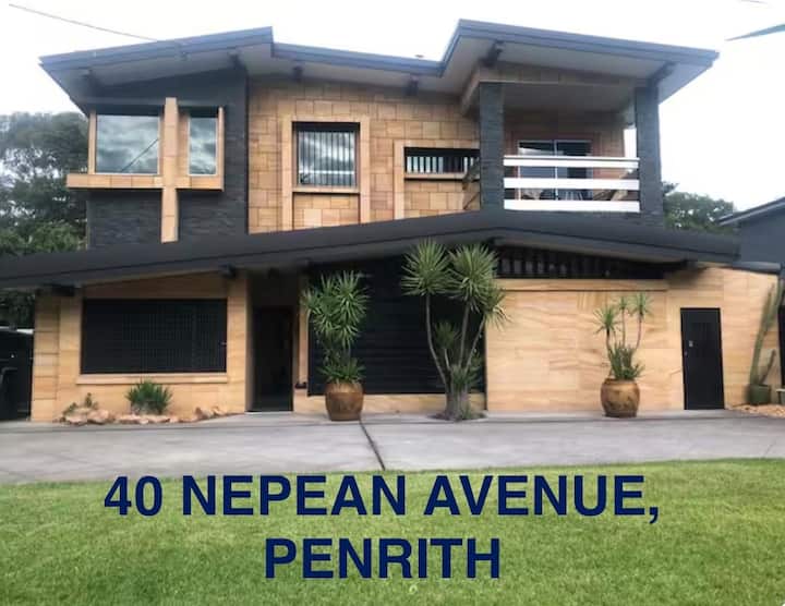 6 Bedroom House Near Nepean River Penrith - Penrith