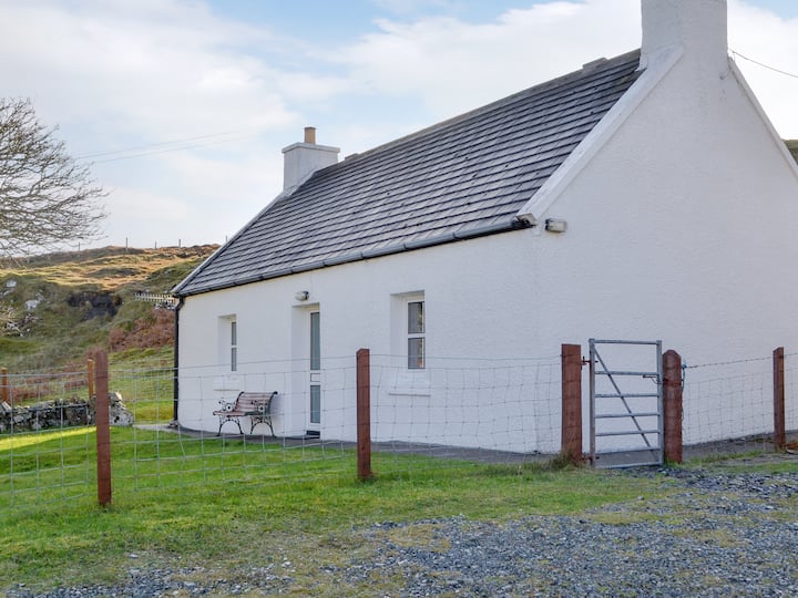 Waterfall Cottage - Outer Hebrides