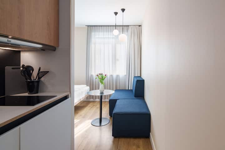 Smartments: Furnished Studio With Kitchenette - Berlin