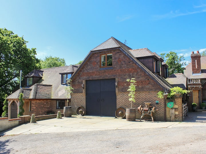 Coombe Wood Coach House - Folkestone