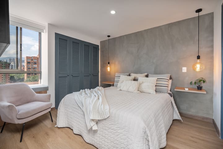 Spacious Apartment In The Milla De Oro Medellín - Medellín