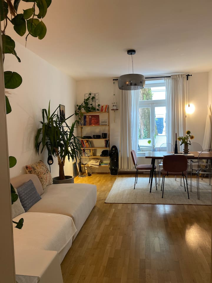 Cozy High-end Flat In French Quarter - München