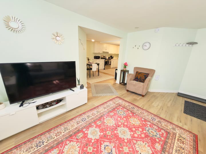 Fresh & Bright Private Suite - Min 30 Days - Vaughan
