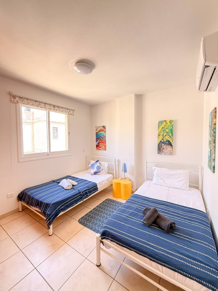 Emerald Sea Retreat Near Makenzi And Airport - Larnaca