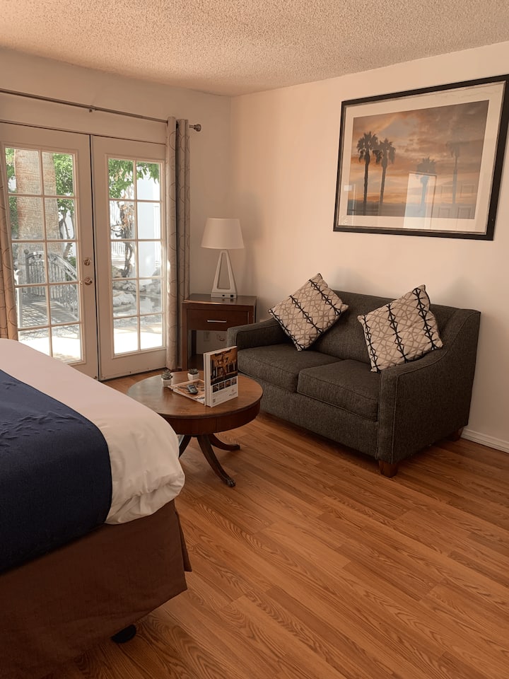 46 - Studio Suite W/ Kitchen - Palm Springs, CA