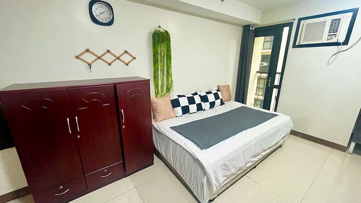 Fully-furnished Studio Unit W/ Free, Hispeed Wifi - Valenzuela