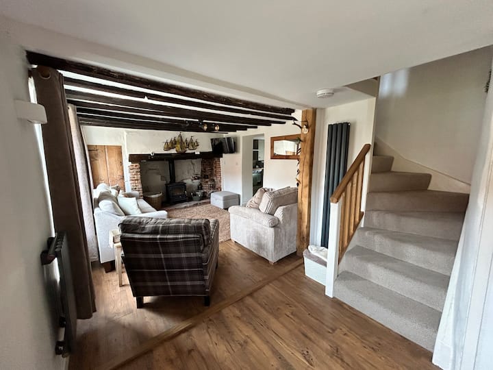 Cosy Norfolk Broads Cottage | Opposite Village Pub - Wroxham