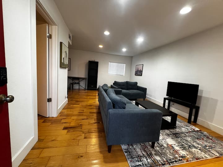 Stylish Austin Flat. Quite Gated 8 Unit Complex - North Lamar Boulevard – Austin
