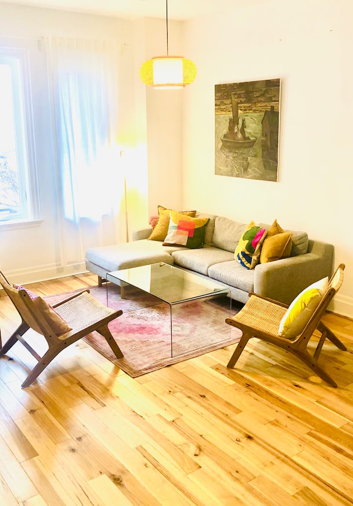 Two Story Home & Garden In Vibrant Neighbourhood - Toronto