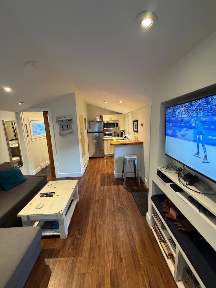 5 Star Cabin At The Gibsons Marina/scooter Rental! - Gibsons