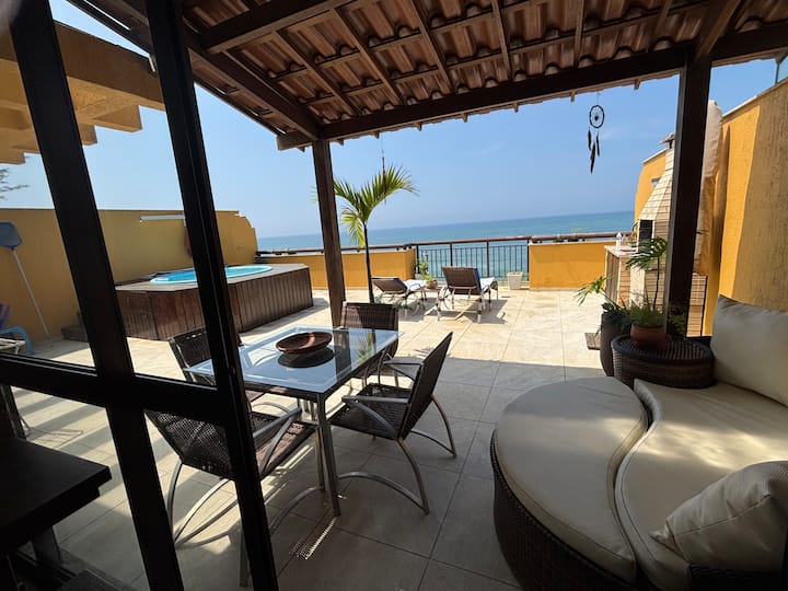 Paraíso Tropical 
Cobertura De Frente Pro Mar - Recreio dos Bandeirantes