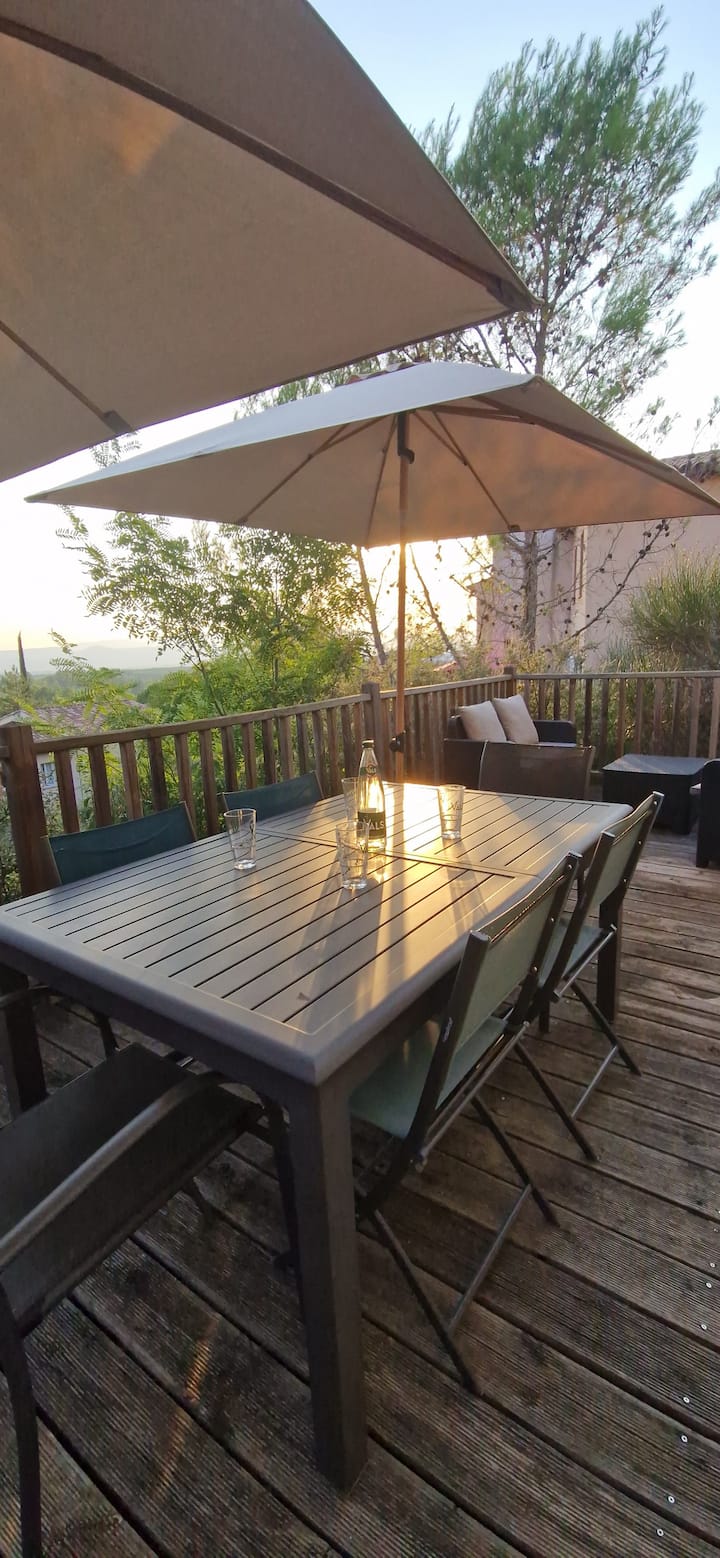 Maison 6 à 8 Personnes, Domaine Du Rouret P&v - Grospierres