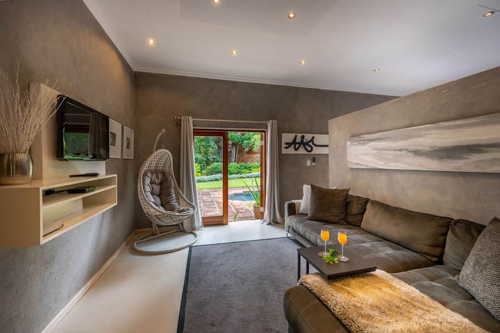 27 On Pinehurst - White River