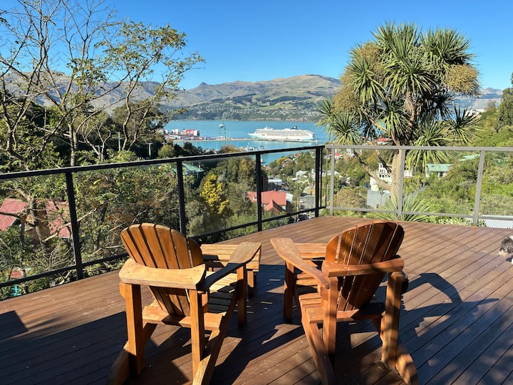 Beautiful Entire Home Overlooking Harbour - Lyttelton